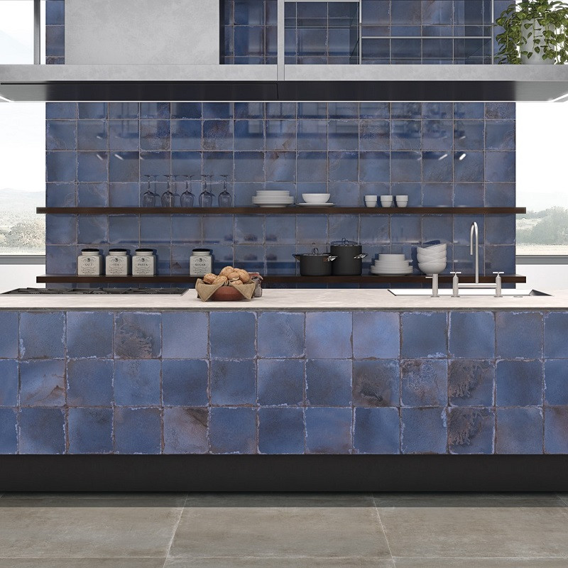 Carrelage effet zellige terre cuite 7x28 reflets métalliques | concept ... Carrelage effet zellige terre cuite 7x28 reflets métalliques | concept ...