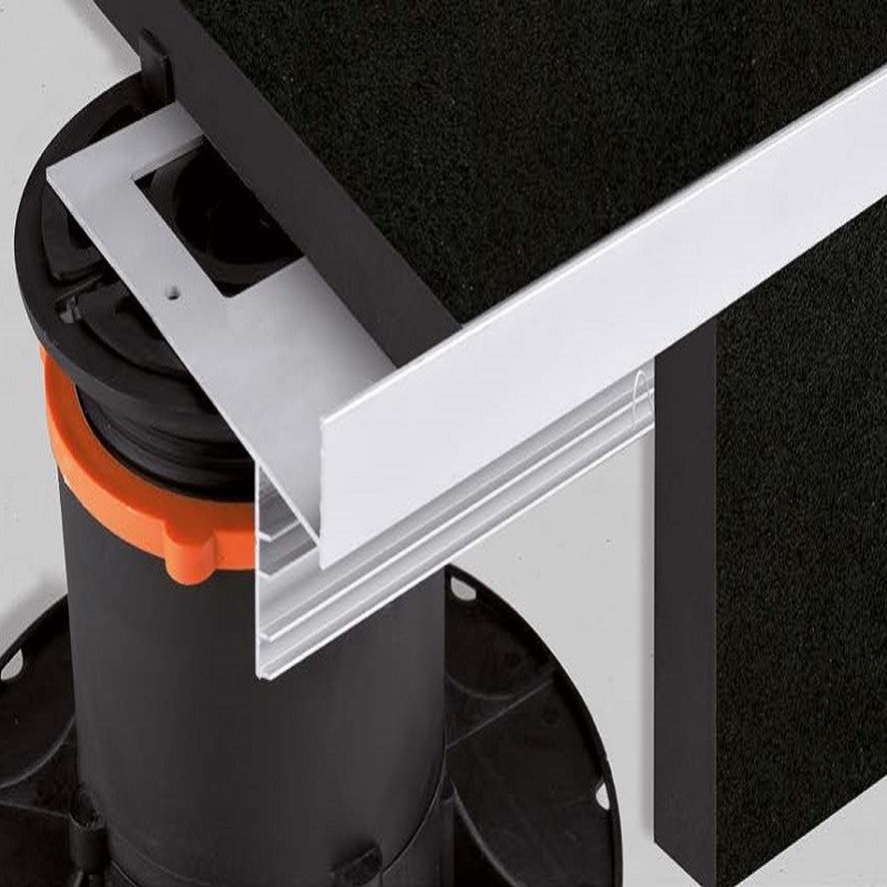 Terrasse sur plots : l'importance des profils de finition