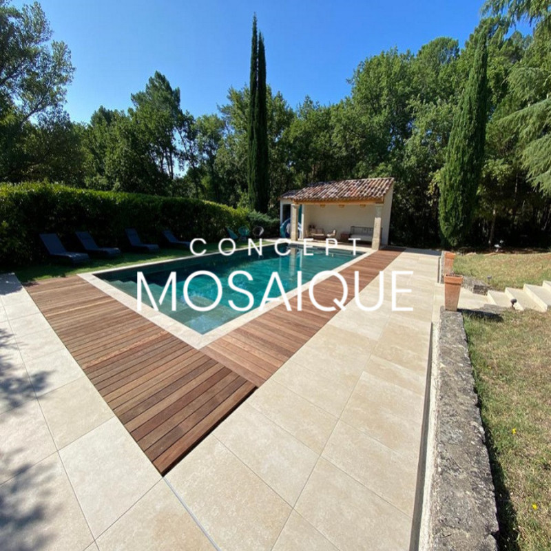 Quel matériau choisir pour ses margelles de piscine ? Notre guide.